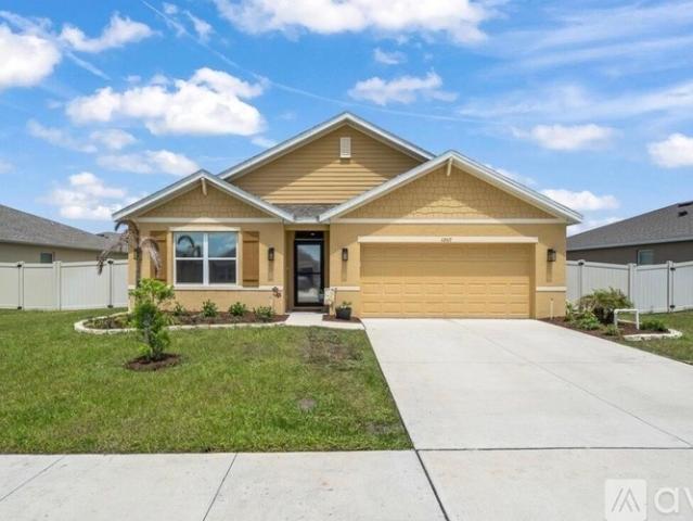 4 BR, 2 BA Apartment 1267 Casey Ave, Rockledge, FL 32955