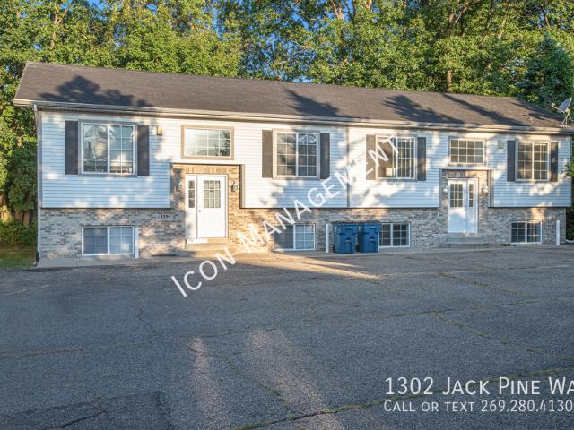 4 BR, 2 BA Apartment 1302 Jack Pine Way, Kalamazoo, MI 49006