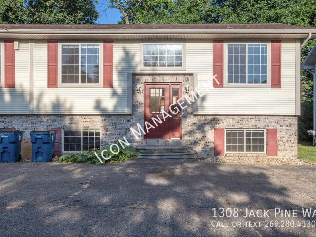 4 BR, 2 BA Apartment 1308 Jack Pine Way, Kalamazoo, MI 49006