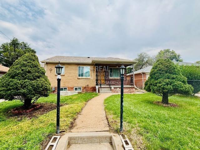 4 BR, 2 BA Apartment 1342 Xavier St, Denver, CO 80204