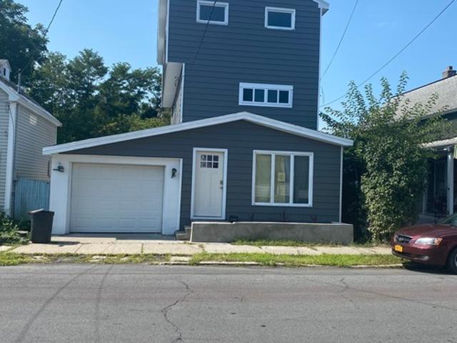4 BR, 2 BA Apartment 1346 10th Avenue, Schenectady, NY 12303
