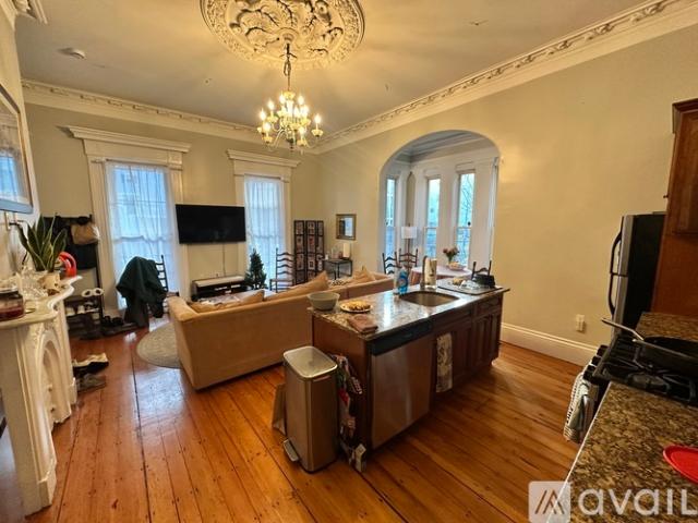 4 BR, 2 BA Apartment 135 Hillside St, Unit 1, Boston, MA 02120