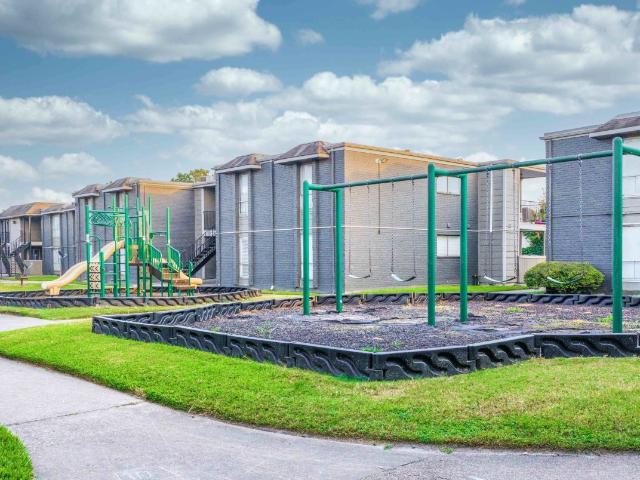 4 BR, 2 BA Apartment 1370 Afton Street Unit 718, Houston, TX 77055