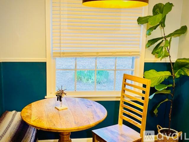 4 BR, 2 BA Apartment 2404 Hawkhurst Street, Memphis, TN 38119