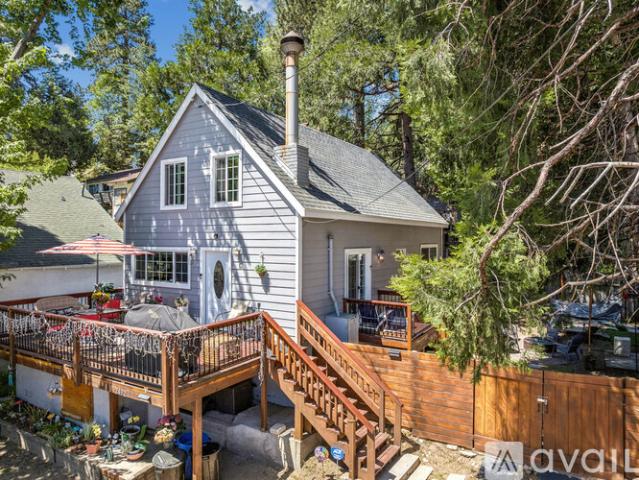 4 BR, 2 BA Apartment 2472 Deep Creek Dr, Running Springs, CA 92382