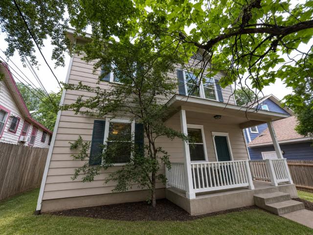 4 BR, 2 BA Apartment 2506 E 8th Street, Austin, TX 78702