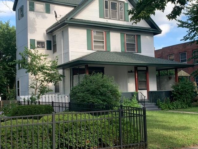 4 BR, 2 BA Apartment 2529 Pleasant Avenue, Unit 2, Minneapolis, MN 55404