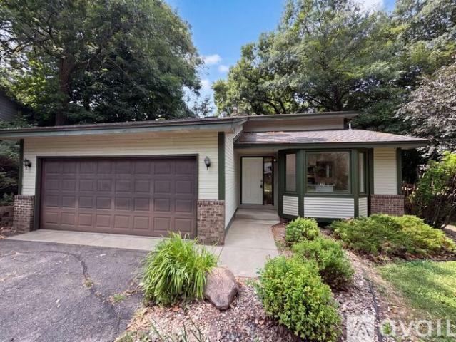 4 BR, 2 BA Apartment 2602 Setter Cir, Mound, MN 55364
