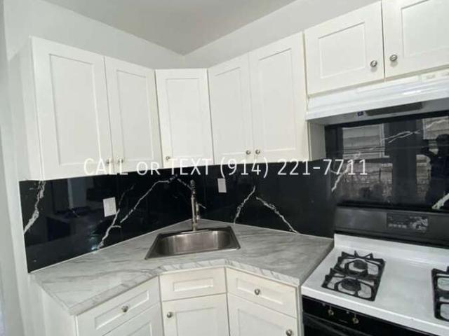 4 BR, 2 BA Apartment 26 Mulberry St, Yonkers, NY 10701