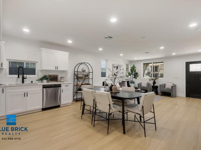 4 BR, 2 BA Apartment 2706 S Cochran Ave, Los Angeles, CA 90016