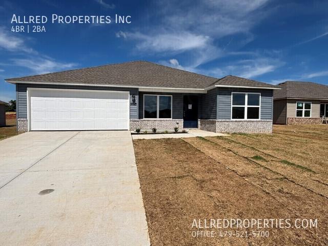 4 BR, 2 BA Apartment 2713 Elliott St, Pea Ridge, AR 72751