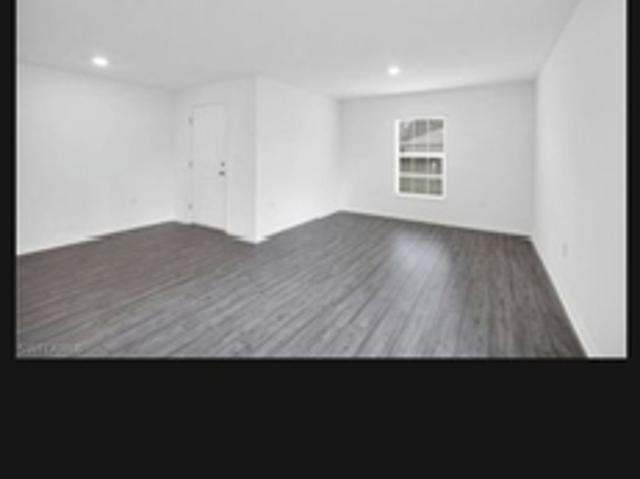 4 BR, 2 BA Apartment 2720 Northeast 7th Place, Cape Coral, FL 33909