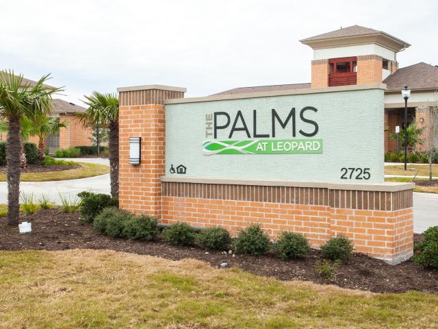 4 BR, 2 BA Apartment 2725 Leopard St Corpus Christi, TX 78408
