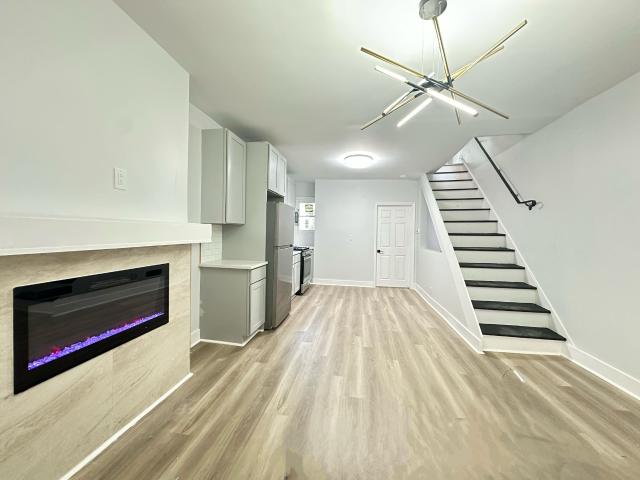 4 BR, 2 BA Apartment 276 Montana St, Philadelphia, PA 19119