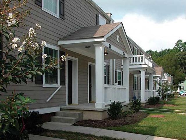 4 BR, 2 BA Apartment 2801 Old Williamsburg Rd Yorktown, VA 23690