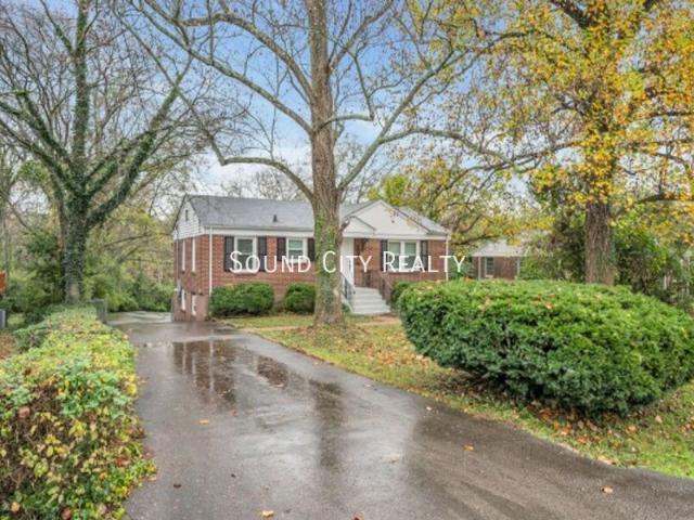 4 BR, 2 BA Apartment 2820 Saint Edwards Drive, Nashville, TN 37211