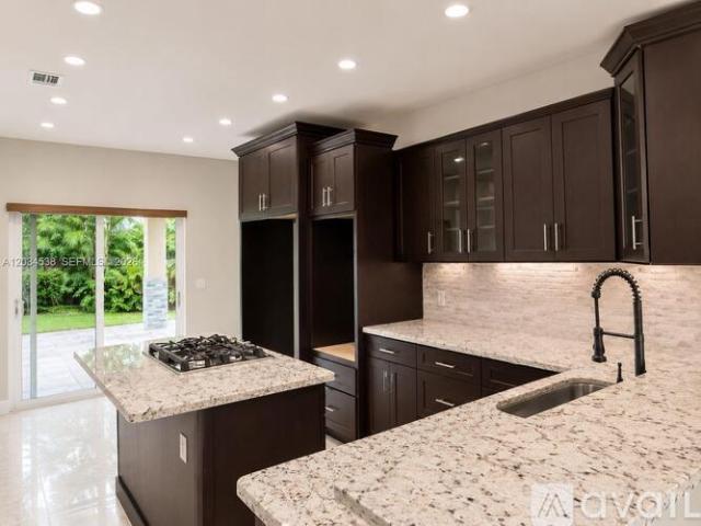 4 BR, 2 BA Apartment 28407 SW 129th Pl, Homestead, FL 33033