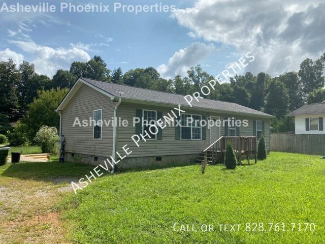 4 BR, 2 BA Apartment 28 Iris St, Asheville, NC 28803