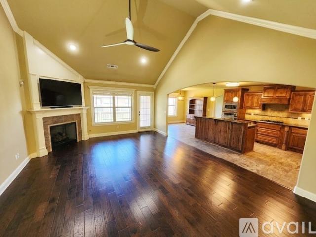 4 BR, 2 BA Apartment 2912 North 16th Street, Rogers, AR 72756