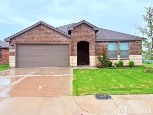 4 BR, 2 BA Apartment 2925 134th St, Lubbock, TX 79423