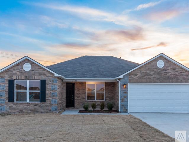 4 BR, 2 BA Apartment 2020 S 14th St, Broken Arrow, OK 74012