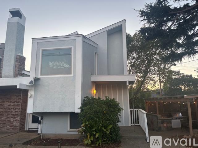 4 BR, 2 BA Apartment 2044 Monroe Avenue, Belmont, CA 94002