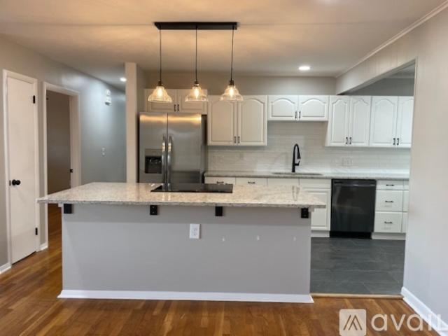 4 BR, 2 BA Apartment 205 Meridale Dr, Johnson City, TN 37601