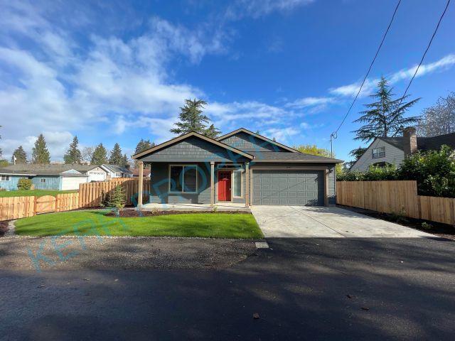 4 BR, 2 BA Apartment 2087 SE Silver Springs Rd Oak Grove, OR 97222