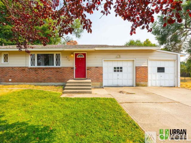 4 BR, 2 BA Apartment 2104 N Dale Ln, Spokane Valley, WA 99212