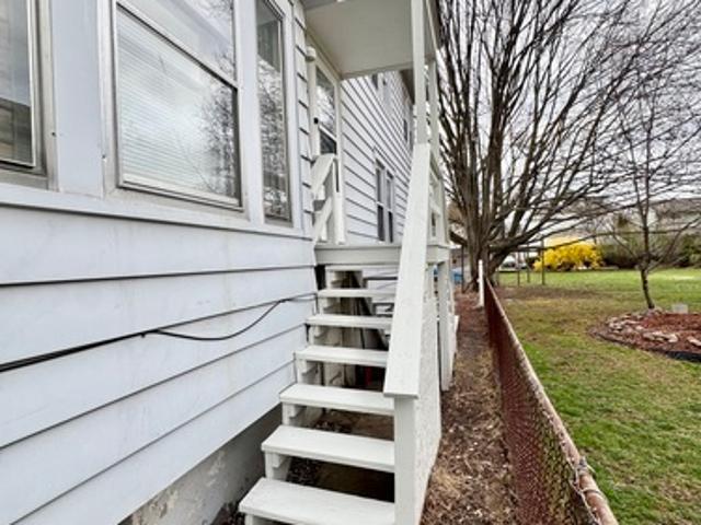 4 BR, 2 BA Apartment 210 E Thomas St, Unit 210 Rear, Wilkes Barre, PA 18705