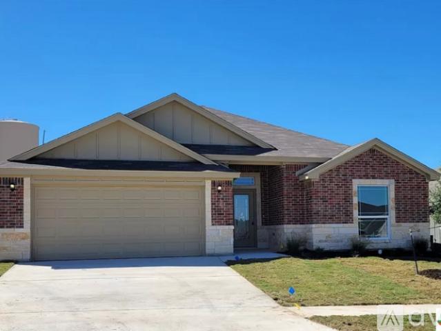 4 BR, 2 BA Apartment 210 Fawn Ridge Dr, Copperas Cove, TX 76522