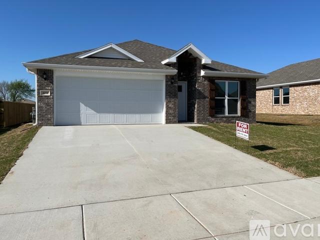 4 BR, 2 BA Apartment 2110 Bluestem Dr, Centerton, AR 72719