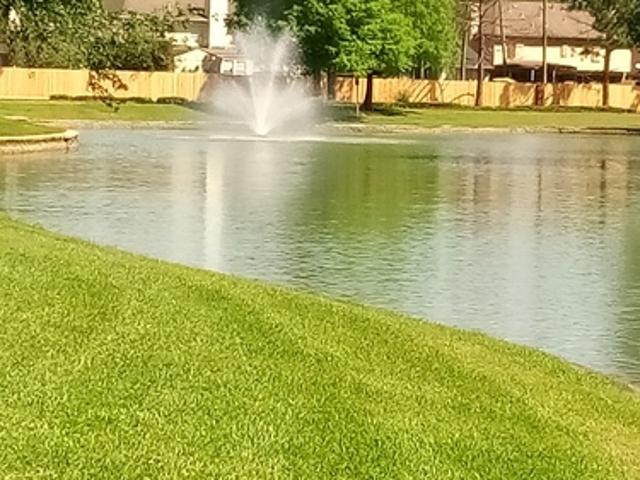 4 BR, 2 BA Apartment 2131 Lakewind Ln, League City, TX 77573