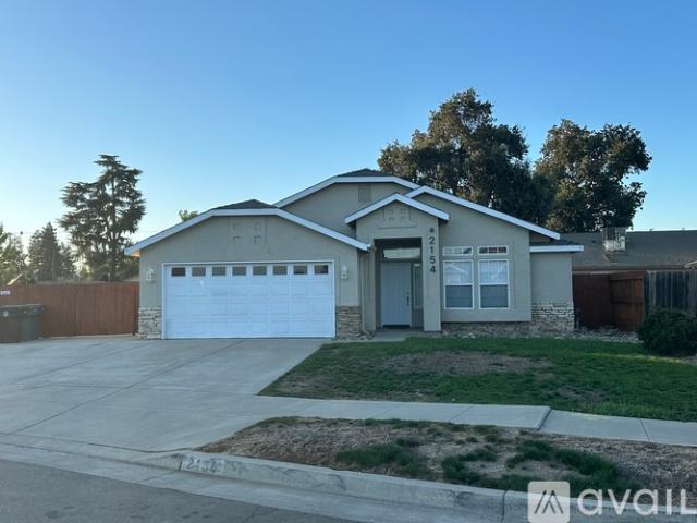 4 BR, 2 BA Apartment 2154 Berryhill Avenue, Tulare, CA 93274