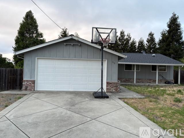 4 BR, 2 BA Apartment 215 Saint Nicholas Court, Fremont, CA 94539