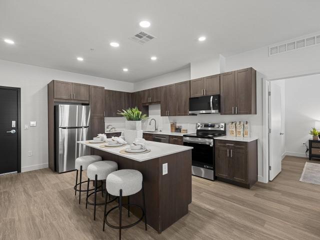 4 BR, 2 BA Apartment 2209 E Bella Vista Rd Unit 116B, San Tan Valley, AZ 85143