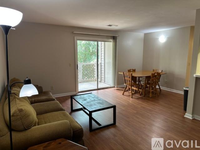 4 BR, 2 BA Apartment 220 Elm Street, Unit 624, Clemson, SC 29631
