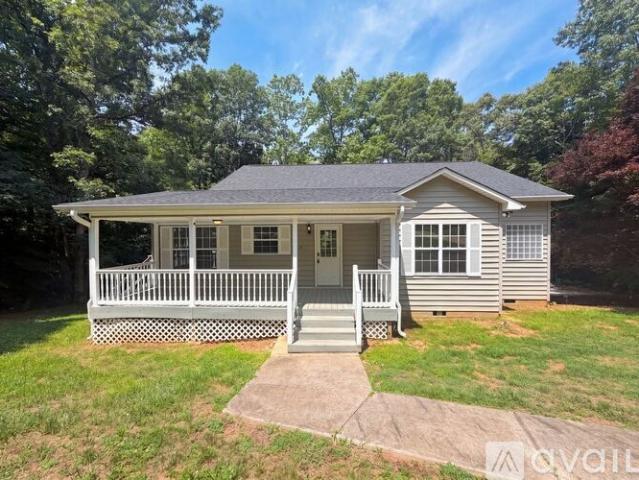 4 BR, 2 BA Apartment 222 Grandview Dr, Statesville, NC 28677