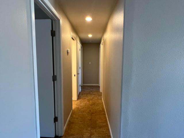 4 BR, 2 BA Apartment 233 East Huntington Drive, Tempe, AZ 85282