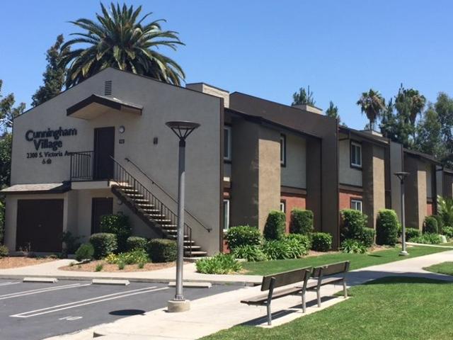 4 BR, 2 BA Apartment 2300 S. Victoria Ave Los Angeles, CA 90016