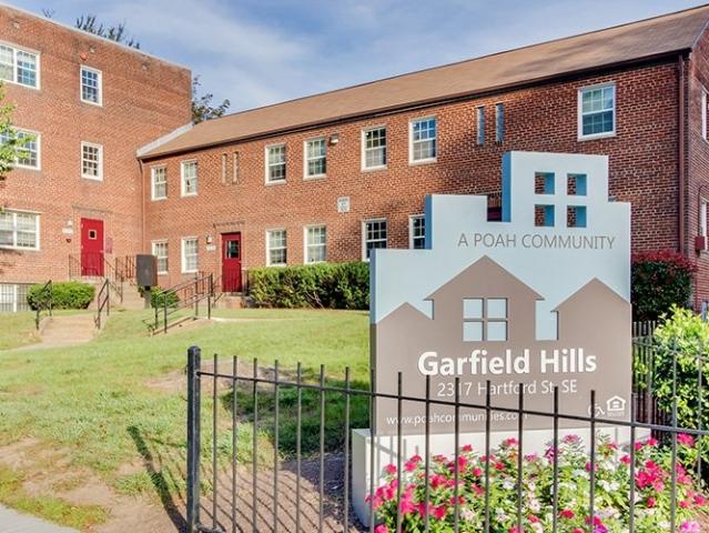 4 BR, 2 BA Apartment 2317 Hartford St Washington, DC 20020