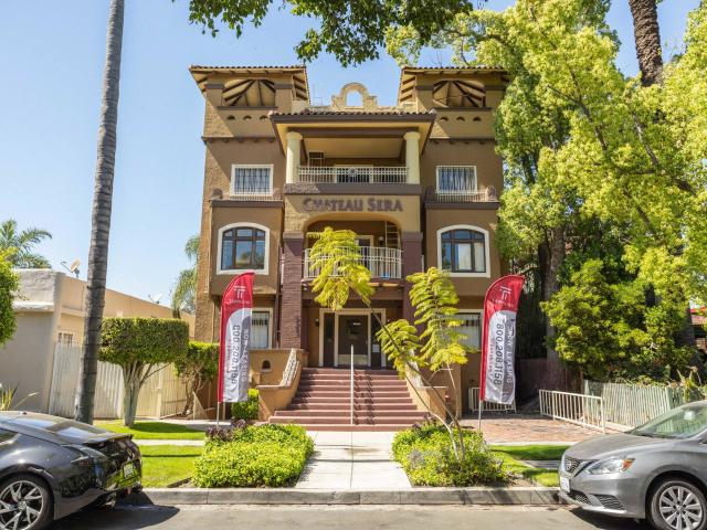 4 BR, 2 BA Apartment 2343 Scarff Street Unit B3, Los Angeles, CA 90007