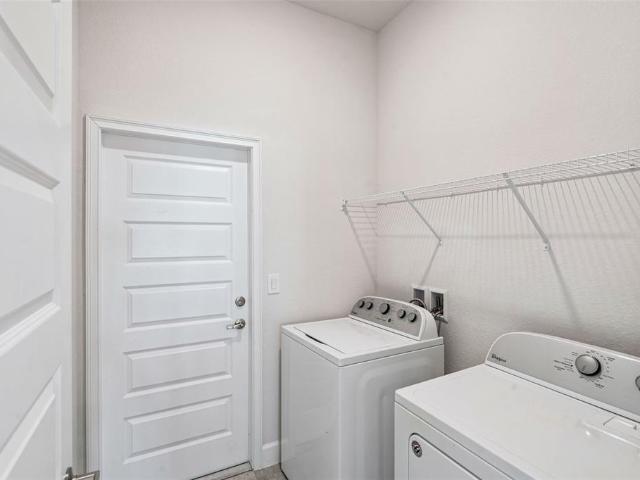 4 BR, 2 BA Apartment 2358 Friendly Confines Loop, Davenport, FL 33837