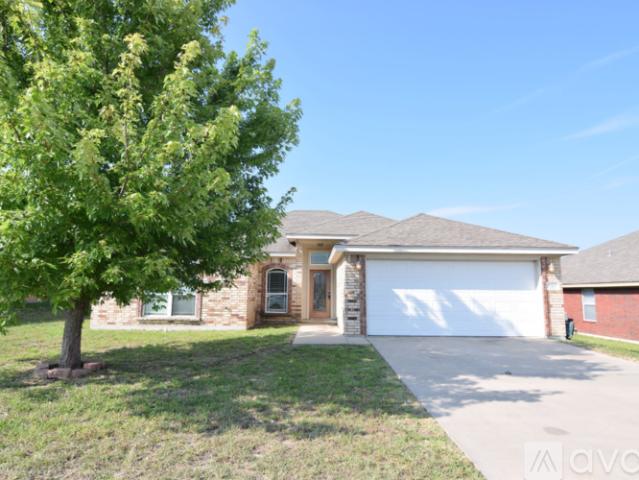 4 BR, 2 BA Apartment 3411 Lauren St, Copperas Cove, TX 76522