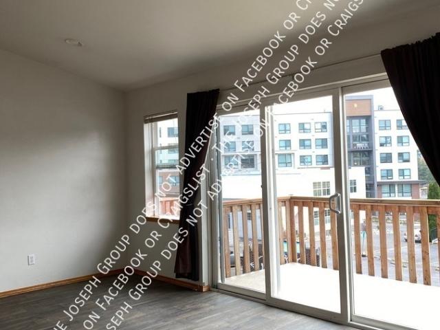 4 BR, 2 BA Apartment 3440 Abbott St, Bellingham, WA 98225
