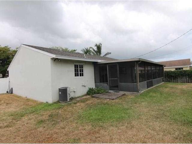 4 BR, 2 BA Apartment 3470 SW 4th Street, Deerfield Beach, FL 33442