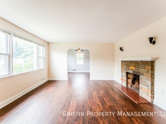 4 BR, 2 BA Apartment 3505 Everest Dr, Temple Hills, MD 20748