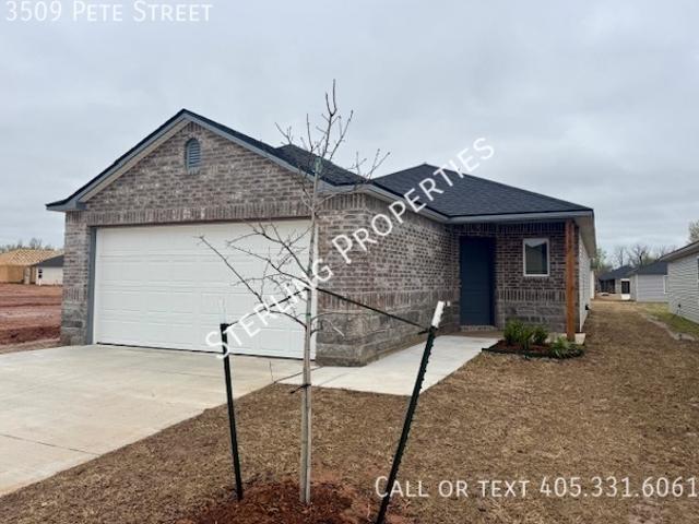 4 BR, 2 BA Apartment 3509 Pete Street, Yukon, OK 73099