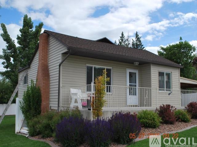 4 BR, 2 BA Apartment 360 W 400 S, Payson, UT 84651