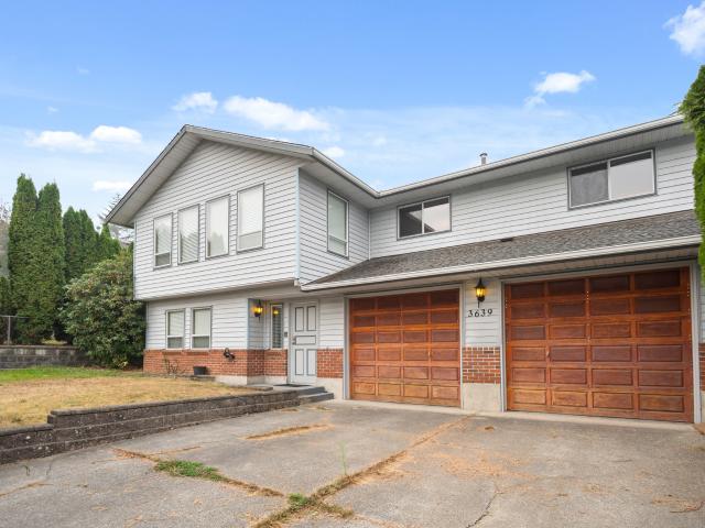 4 BR, 2 BA Apartment 3639 Dunsmuir Way Upper, Abbotsford, BC V2S 6G4